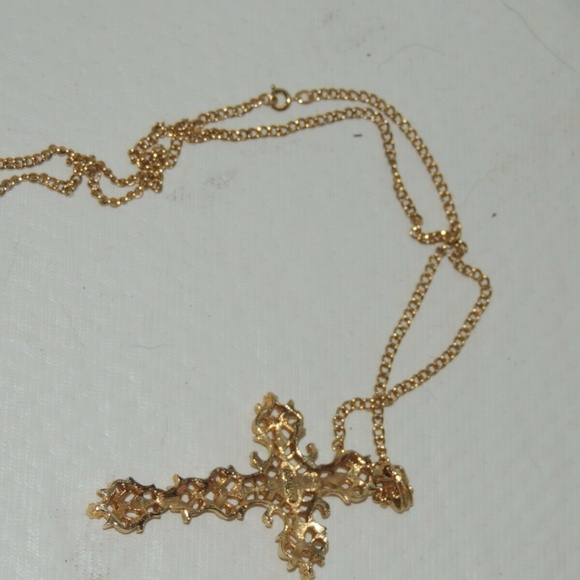 Avon | Jewelry | Vintage Avon Cross Pendant Necklace Goldtone | Poshmark
